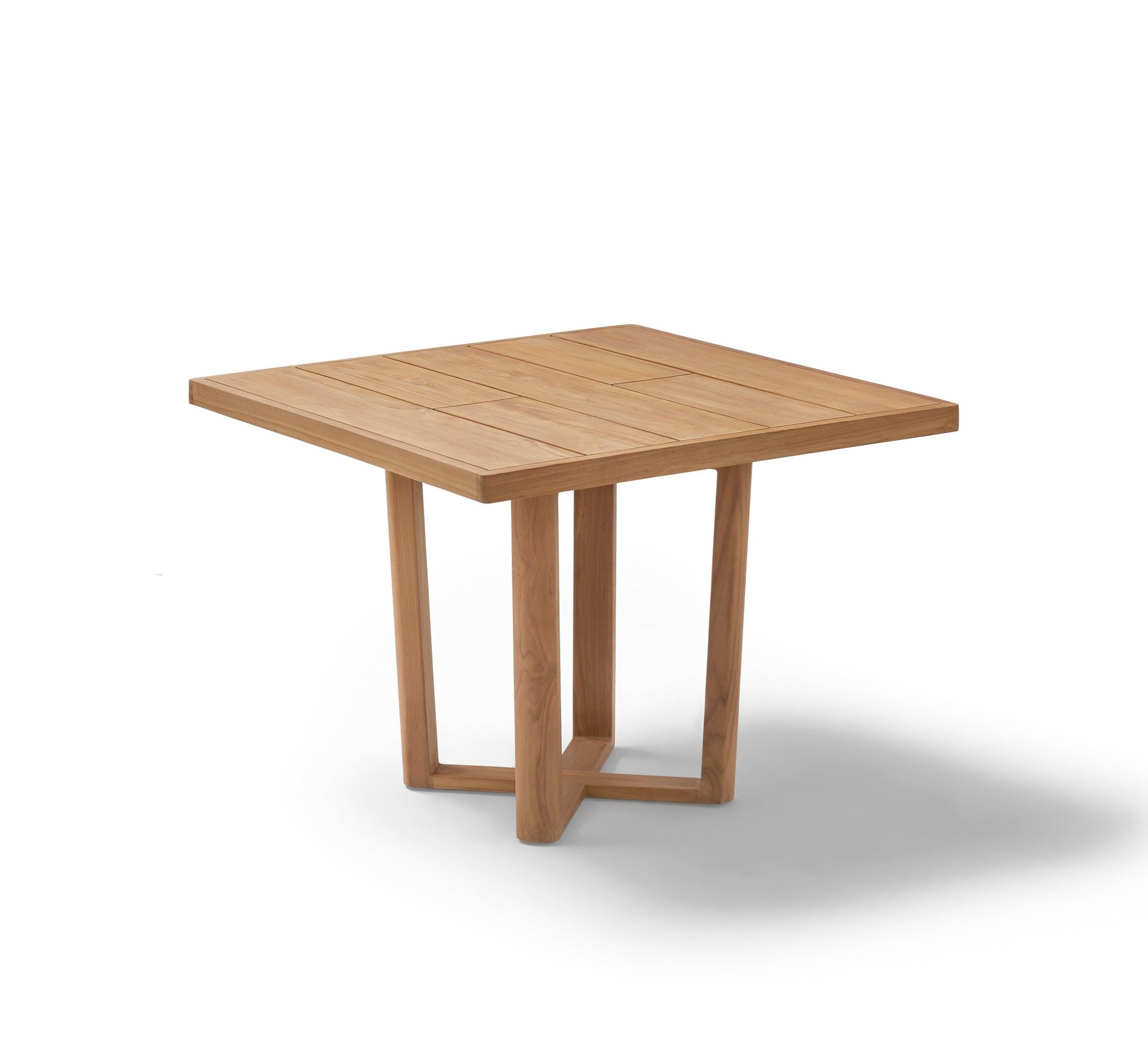 Heritage square dining table - Point1920 | Outdoor Furniture